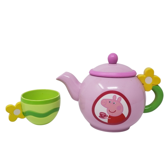 Peppa Pig | Toys | Peppa Pigs Tea Pot Tea Cup Not Tested Takes ...